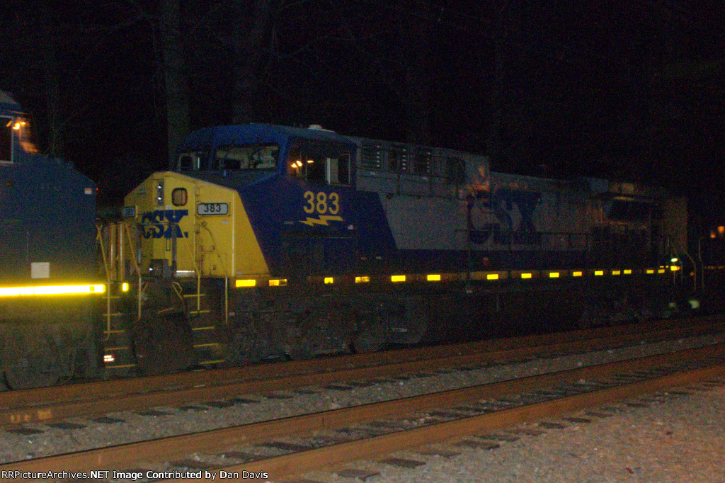 CSX AC44CW 383 trails on Q409-08
